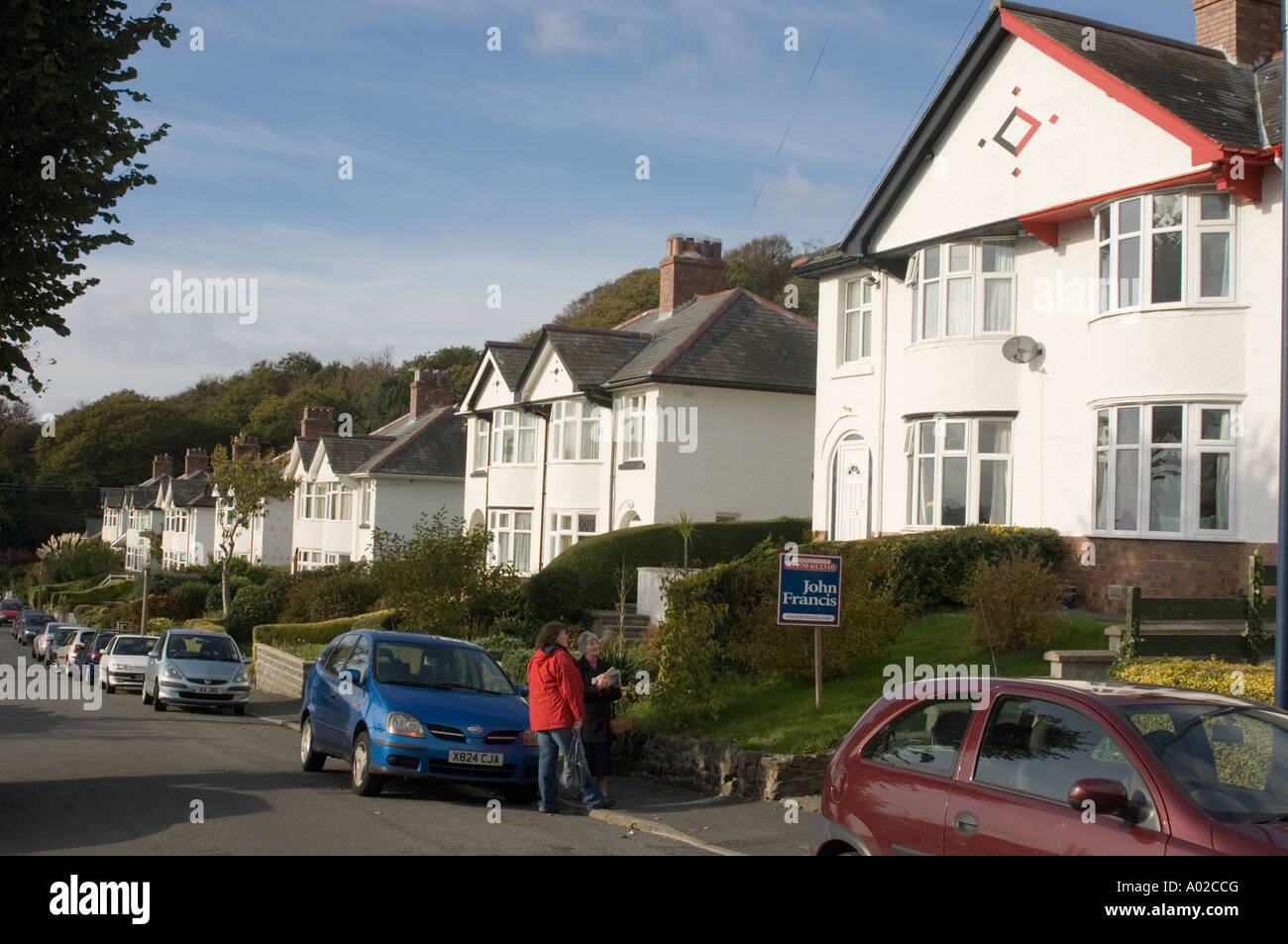 1930s semi detached suburban houses hi-res stock photography and images ...