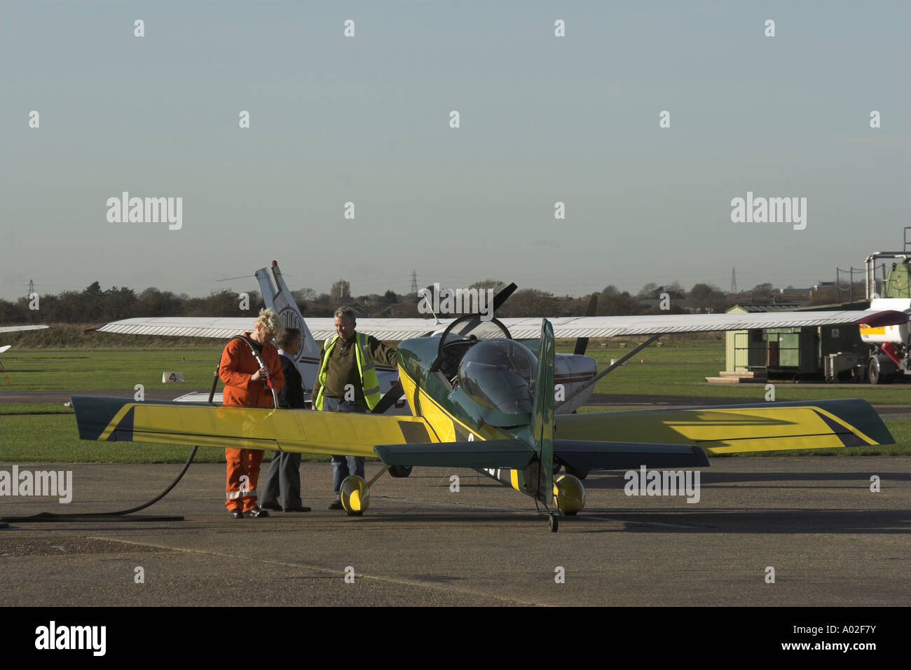 External aircraft fuel tank hi-res stock photography and images - Alamy