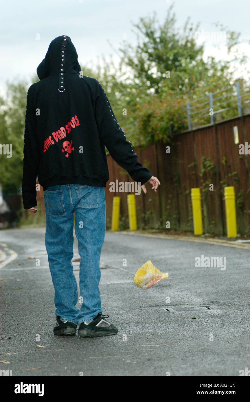 Dropping litter hi-res stock photography and images - Alamy
