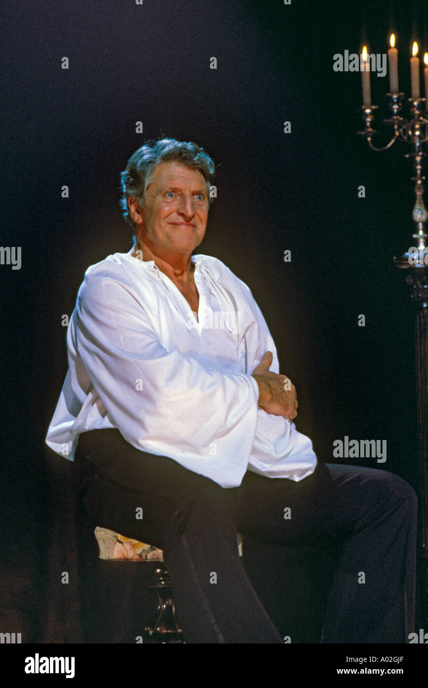 Denis Quilley OBE actor photographed in 1988 PER0060 Stock Photo - Alamy