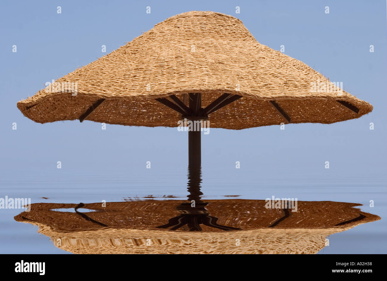 Beach and reflection hi-res stock photography and images - Alamy