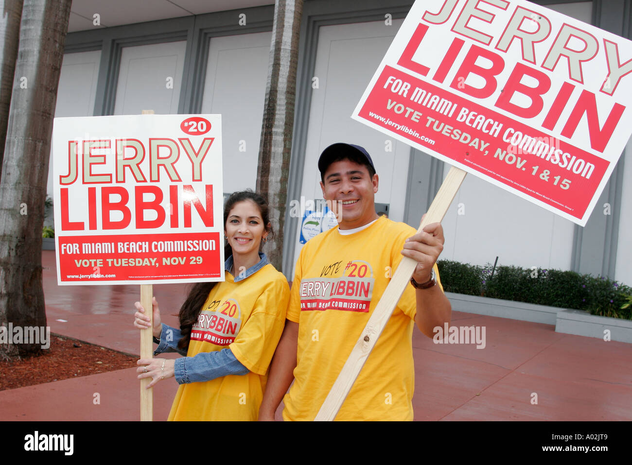 Voting precinct 34 hi-res stock photography and images - Alamy