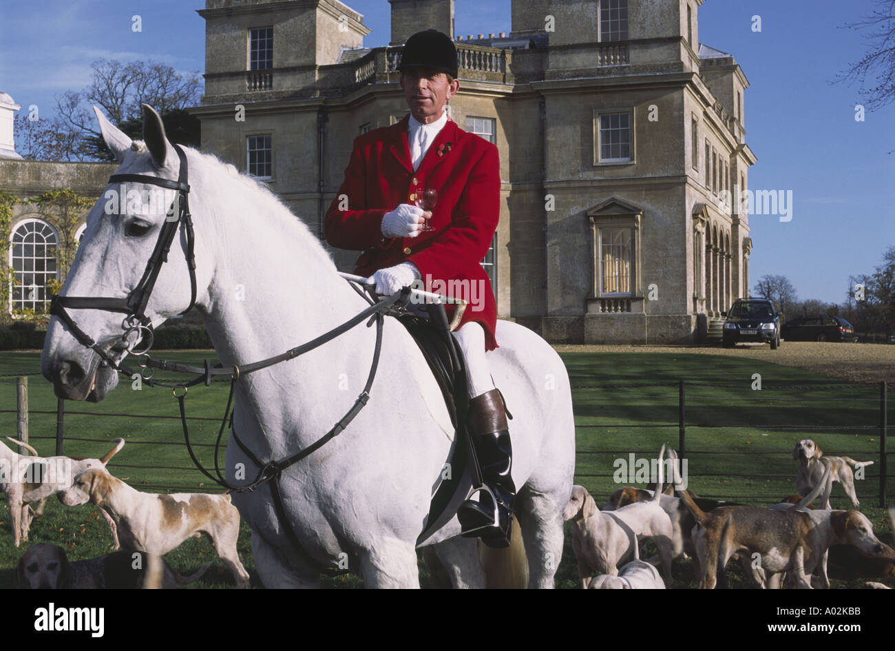Huntsman gather before a fox hunt in Somerset Stock Photo - Alamy