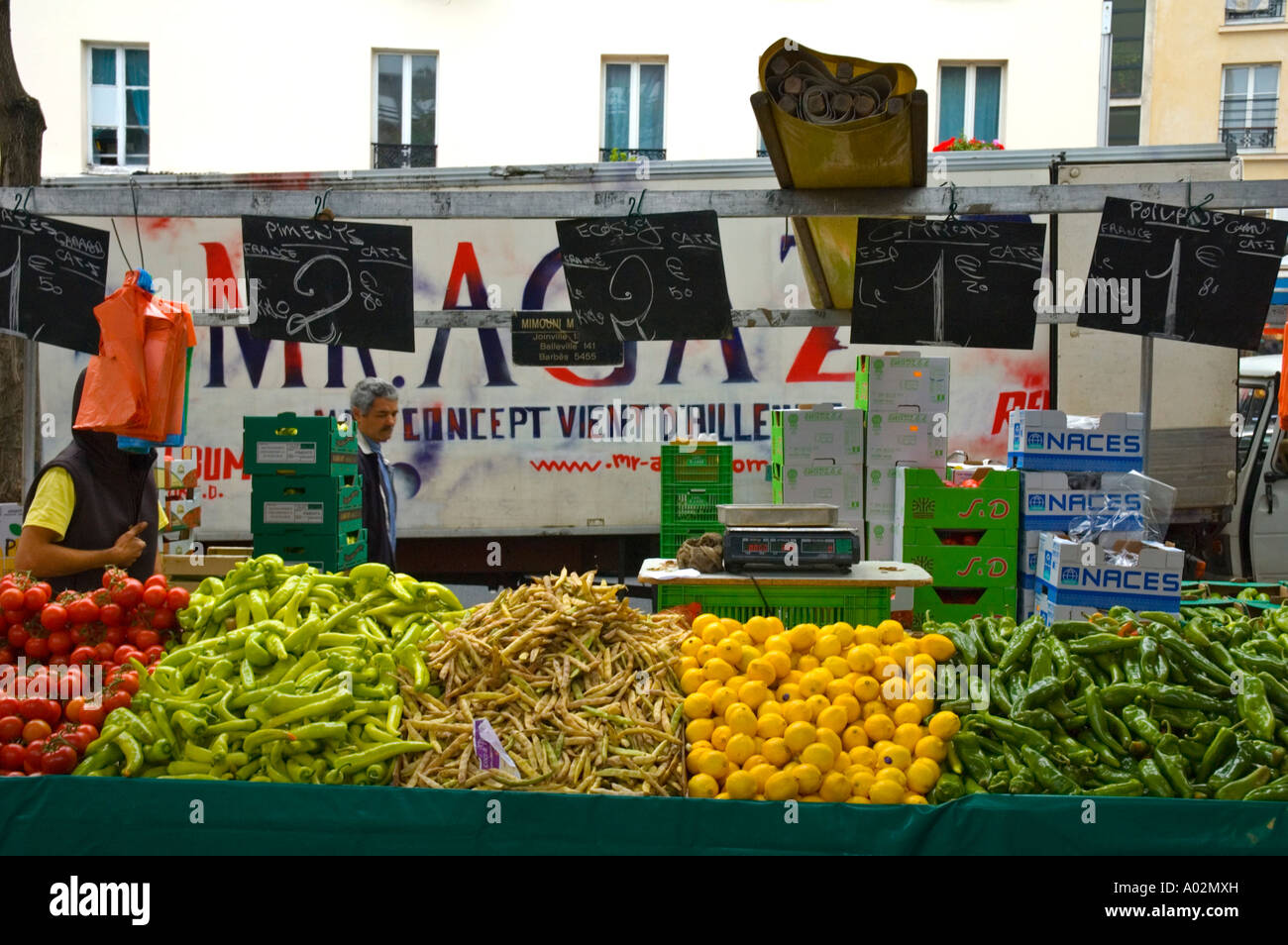 Barbes Market Paris Stock Photos & Barbes Market Paris Stock Images - Alamy