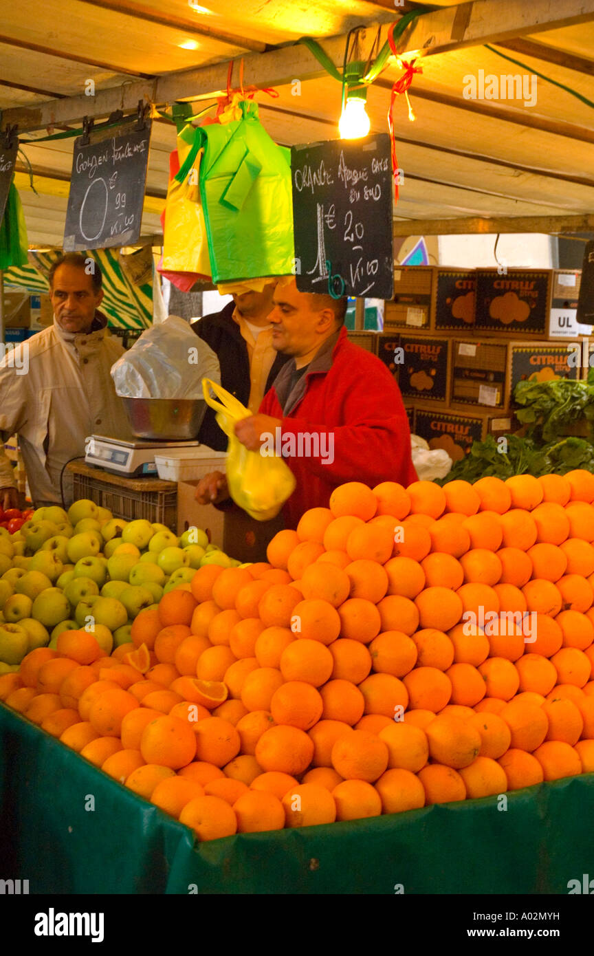 Oranges Barbes market Paris France EU Stock Photo - Alamy
