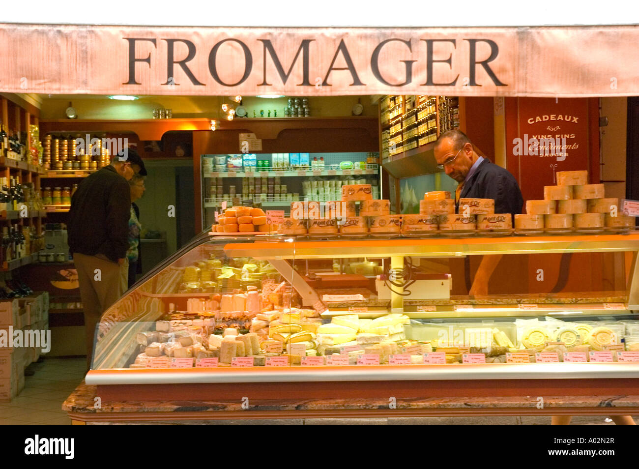 Fromage cheese paris hi-res stock photography and images - Alamy