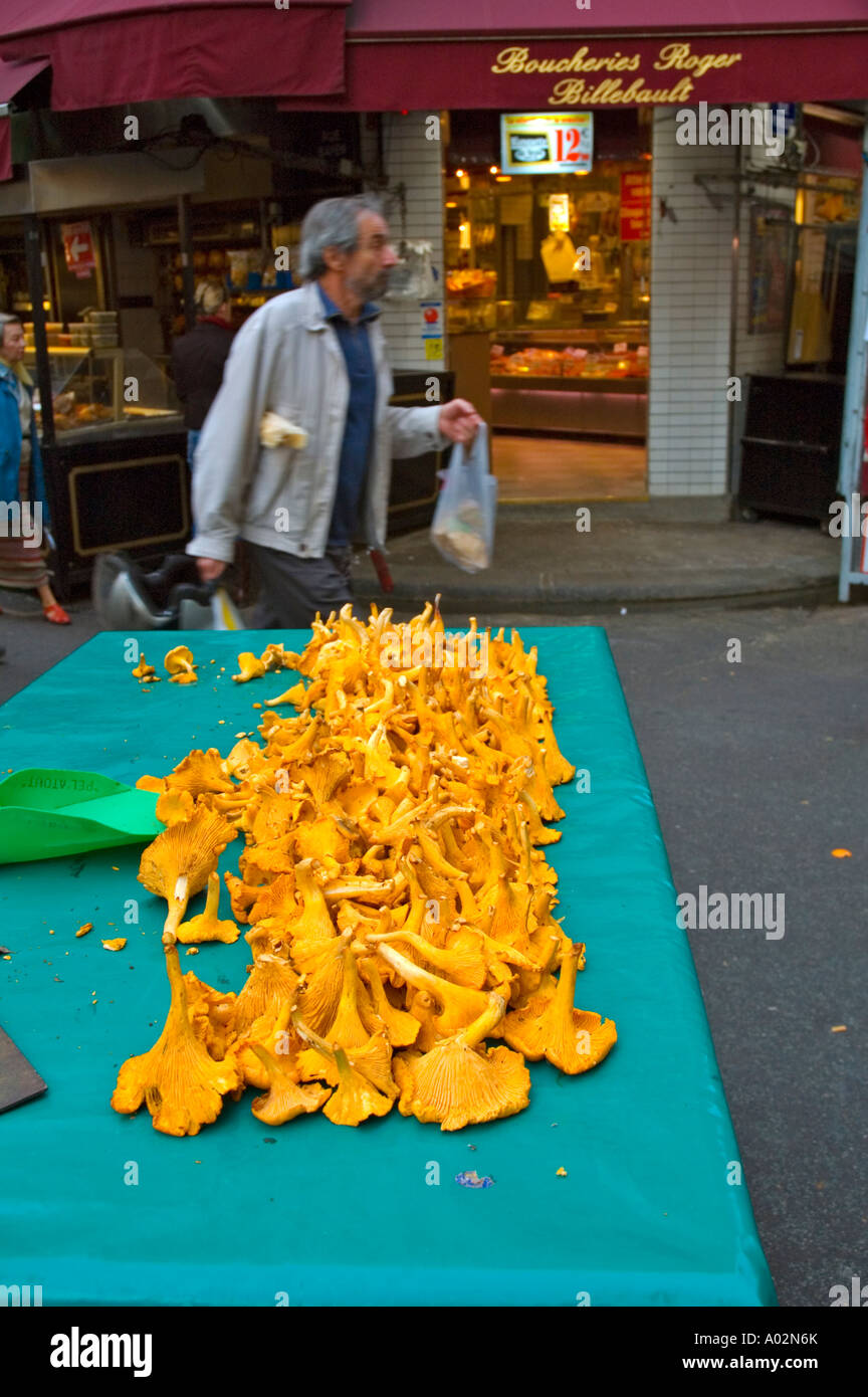 Paris mushrooms hi-res stock photography and images - Alamy
