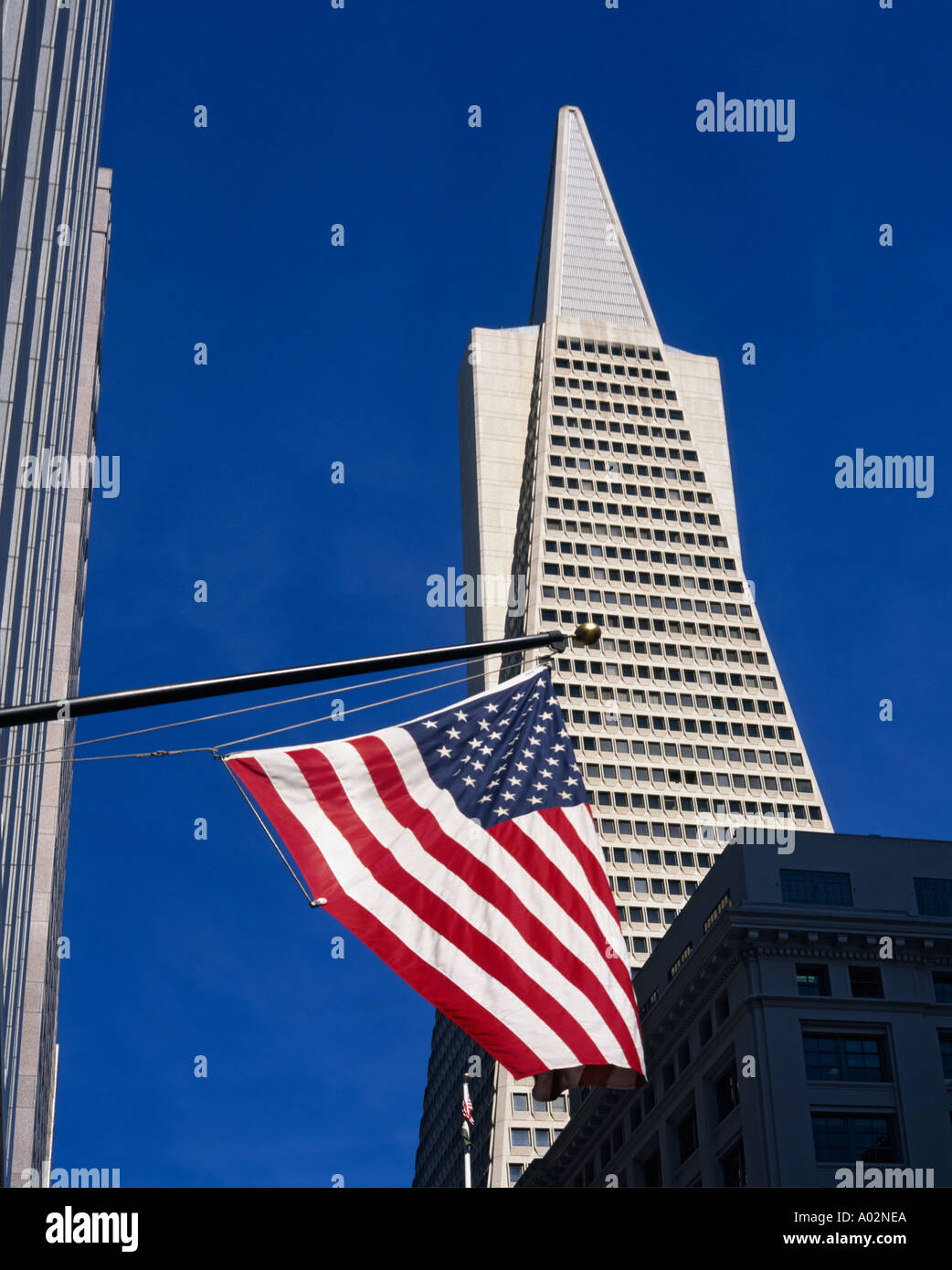 Transamerica pyramid top hi-res stock photography and images - Alamy