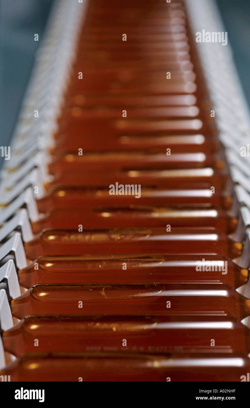 Magnesium chloride hi-res stock photography and images - Alamy