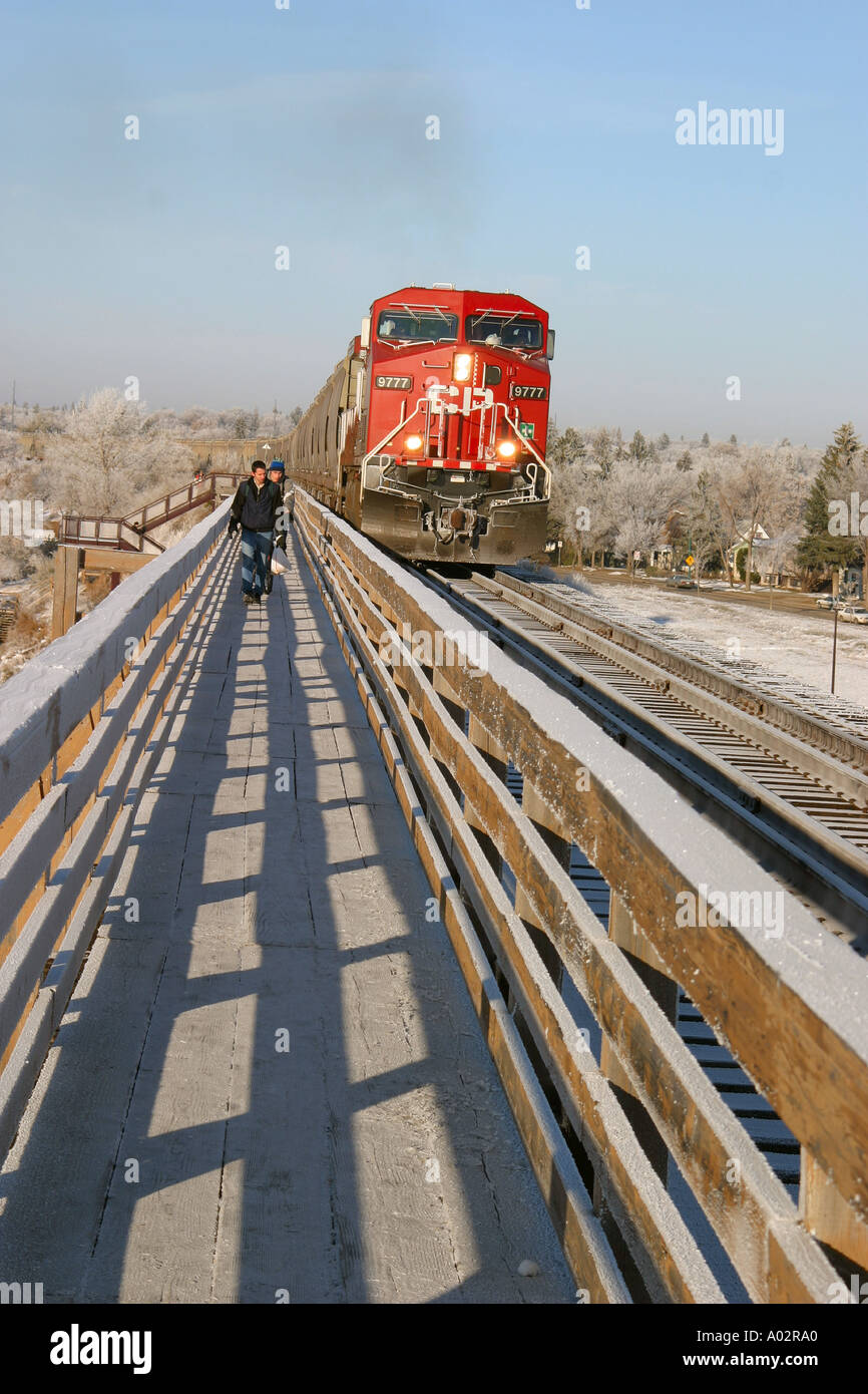 Railway bridge Saskatoon Saskatchewan Stock Photo - Alamy