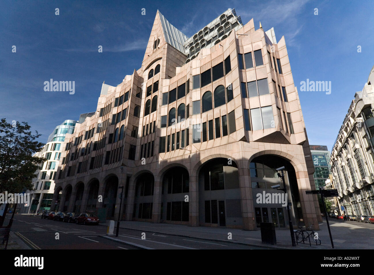 Minster Court in the City of London home to the London Underwriting ...