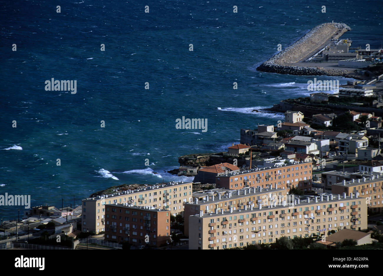 Ocean facing facade hi-res stock photography and images - Alamy