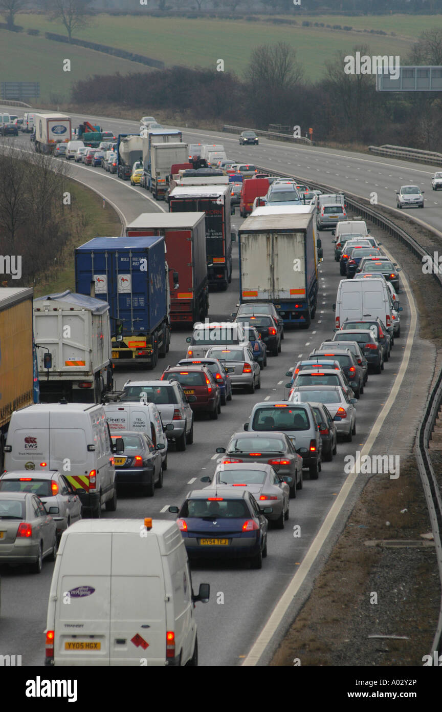 heavy traffic congestion on the m1 motorway in the uk Stock Photo - Alamy