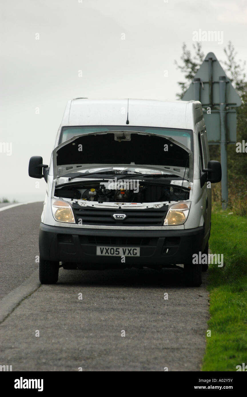 Broken down white van side hi-res stock photography and images - Alamy