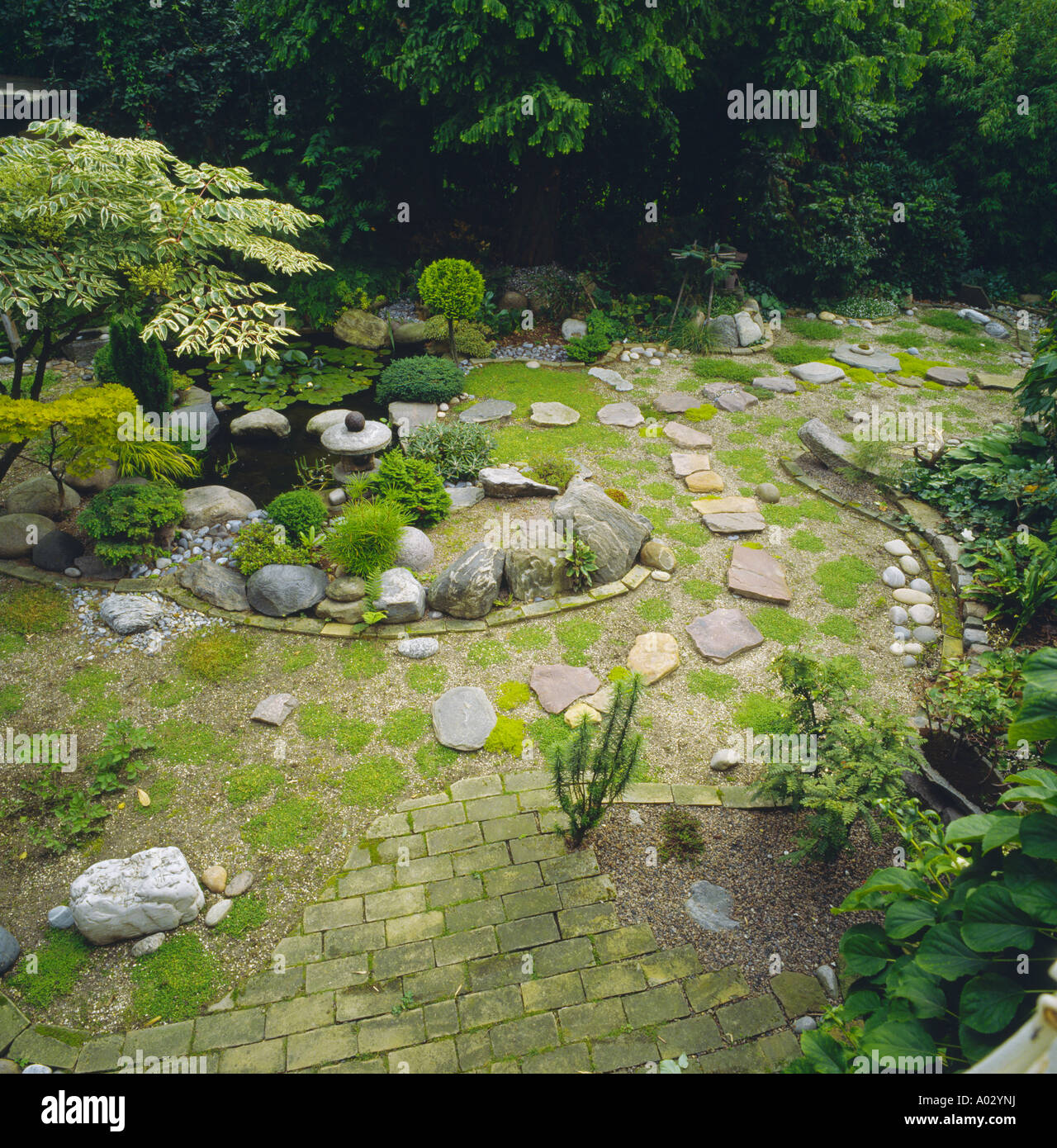 Japanese paving hi-res stock photography and images - Alamy