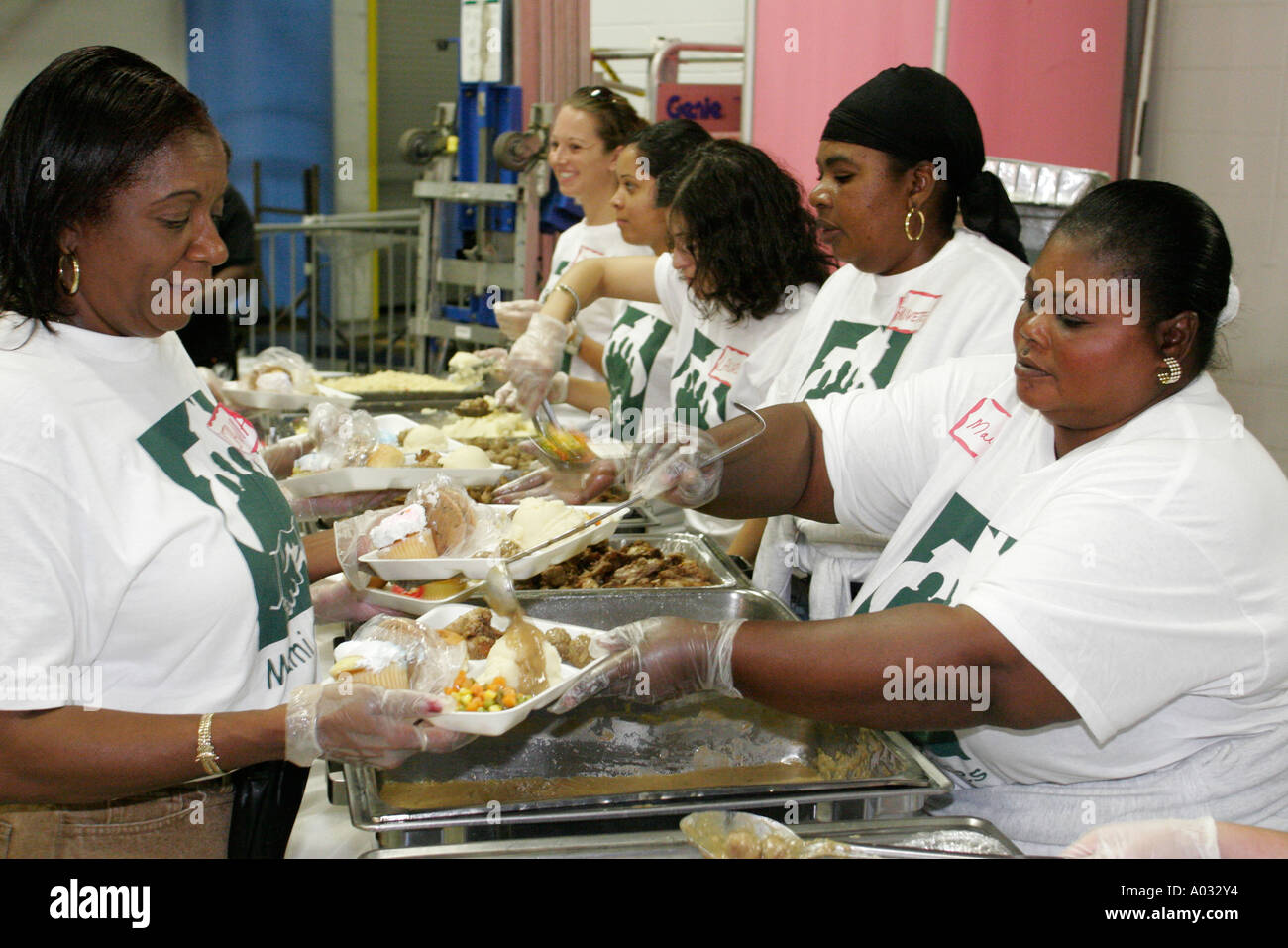 Miami Florida,Arena,Miami Cares Day,homeless,beggar,free services,poor ...