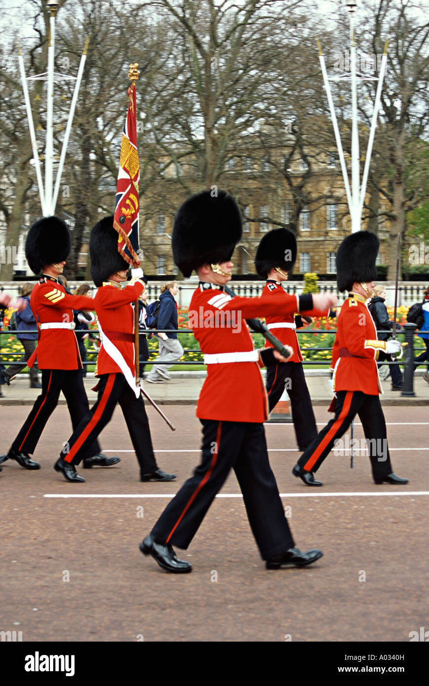 GREAT BRITAIN London Queen s guard march down Mall traditional uniform ...