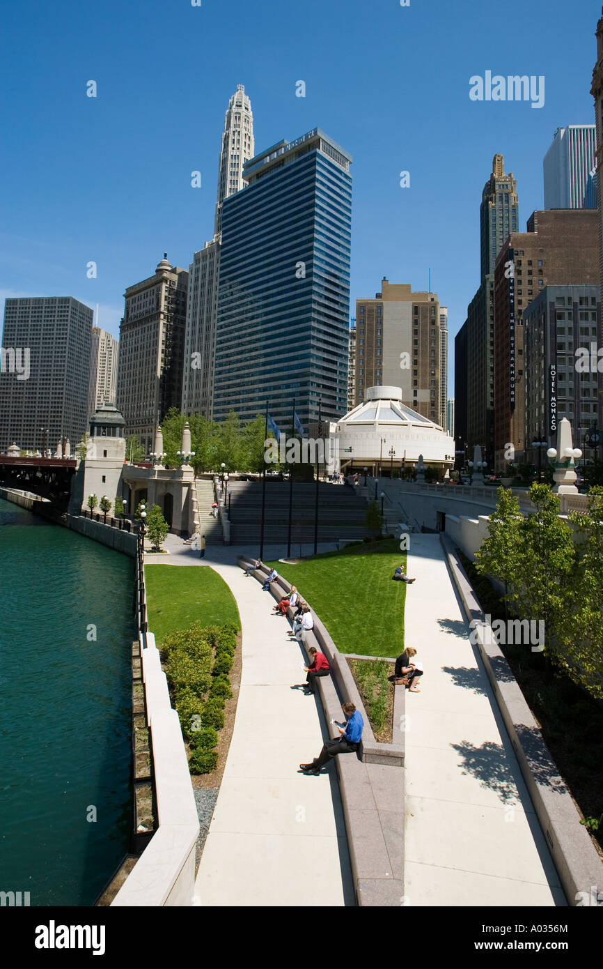 ILLINOIS Chicago People sit outdoors at Vietnam Veterans Memorial Plaza ...