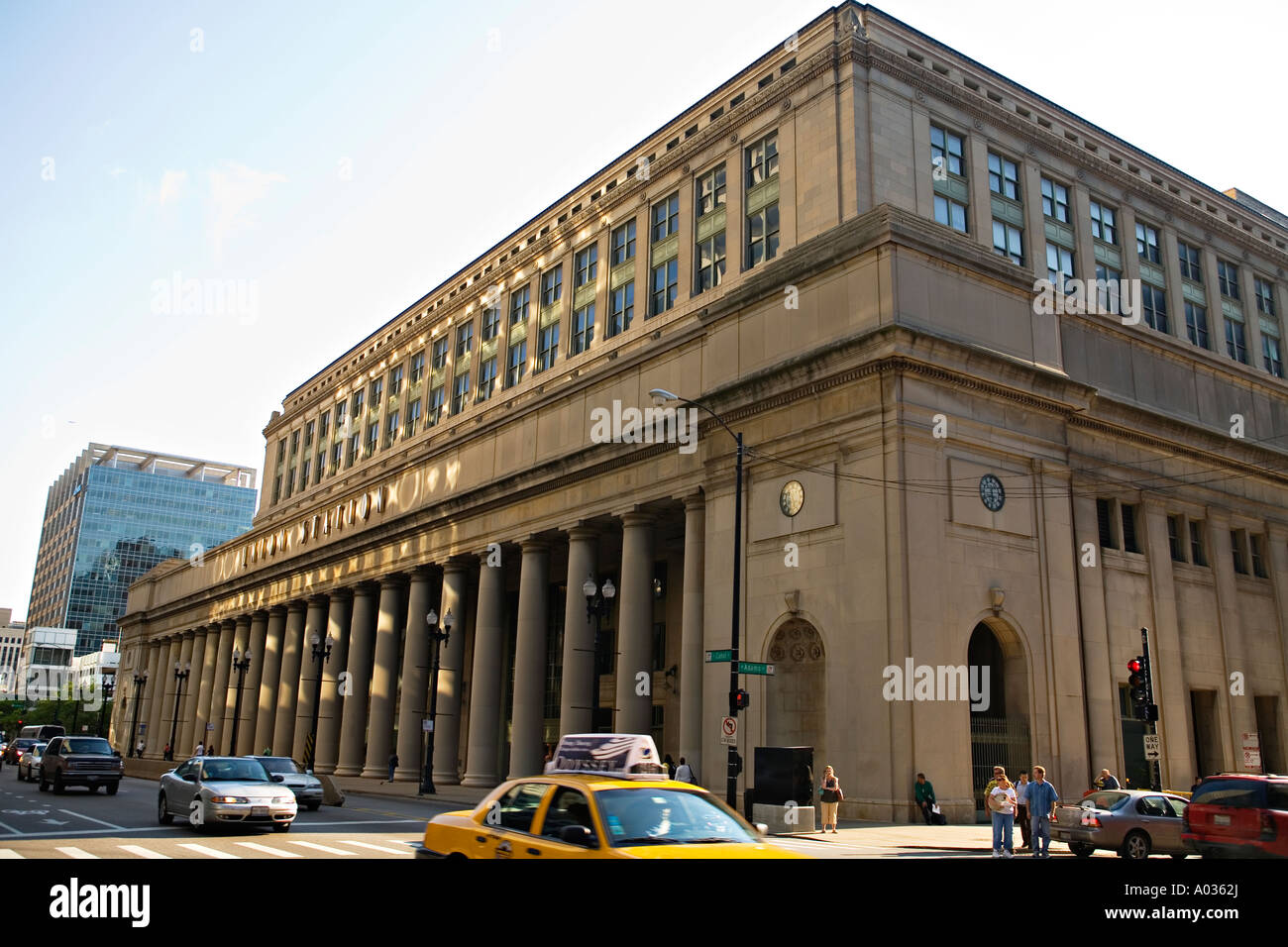 Columns on exterior union hi-res stock photography and images - Alamy