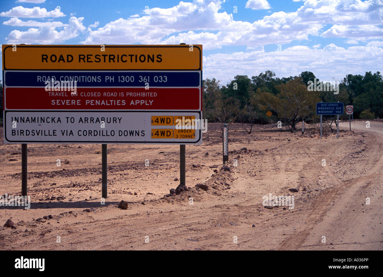 Innamincka road sign hi-res stock photography and images - Alamy