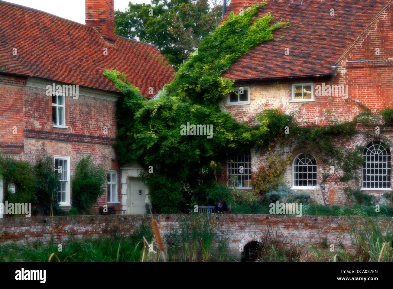 Field study centre hi-res stock photography and images - Alamy