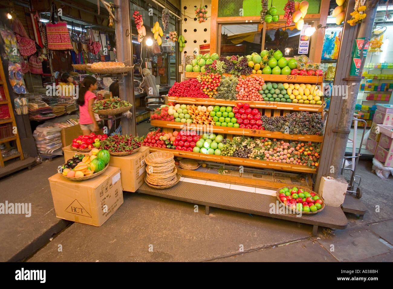Chatuchak market stall display bangkok hi-res stock photography and ...