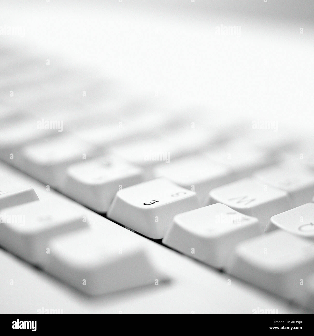 COMPUTER KEYBOARD WITH UK £ SIGN HIGHLIGHTED Stock Photo - Alamy