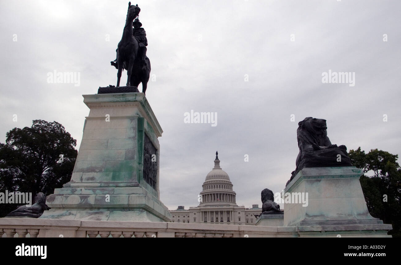 Statue General Grant Capitol Building High Resolution Stock Photography ...