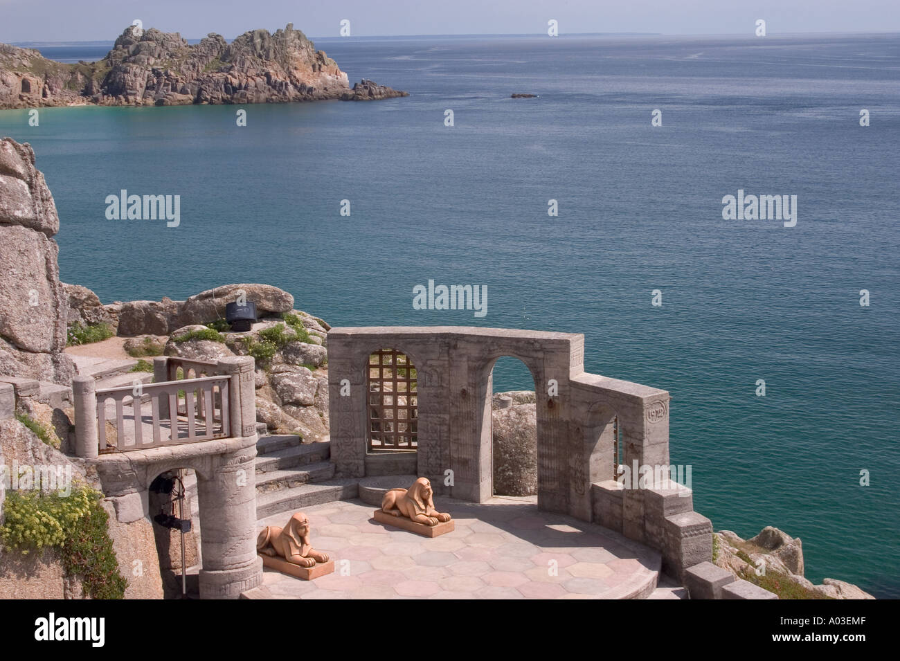 Rowena cade hi-res stock photography and images - Alamy