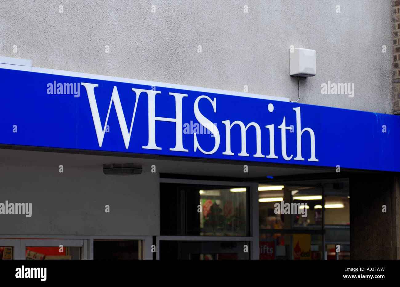 W H Smith Bookshop High Resolution Stock Photography and Images - Alamy