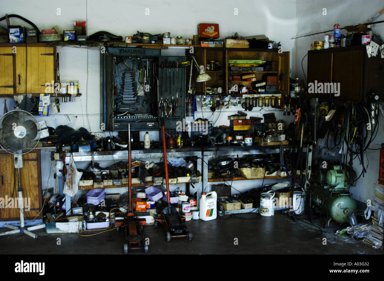 Workshop messy untidy hi-res stock photography and images - Alamy
