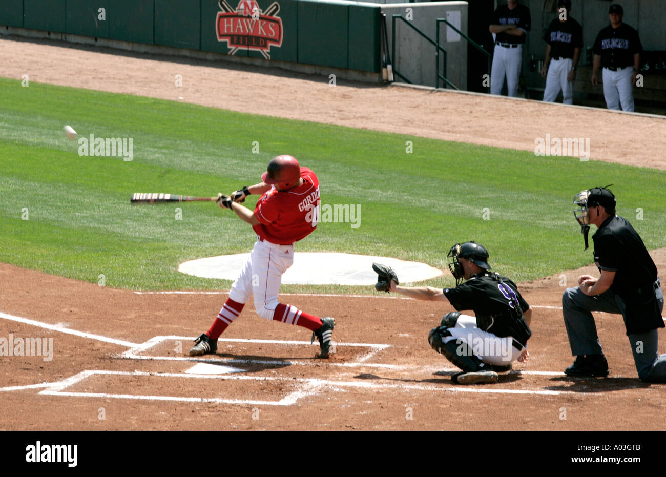Batter pose hi-res stock photography and images - Alamy