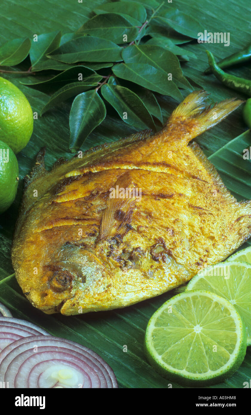 Fish on banana leaf hi-res stock photography and images - Alamy