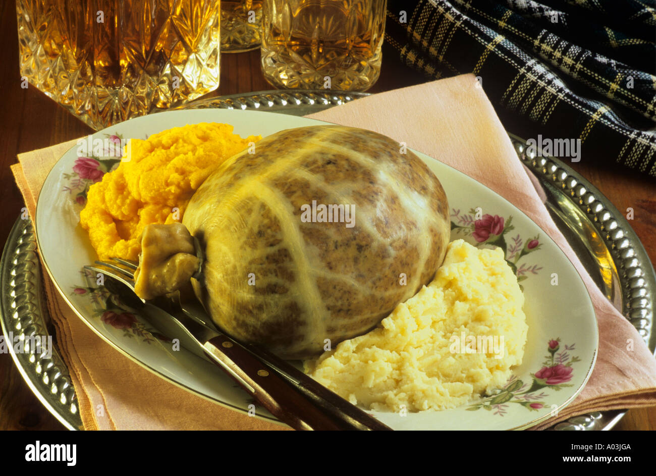 Haggis with neeps and tatties Scotland Traditional British Food Stock ...