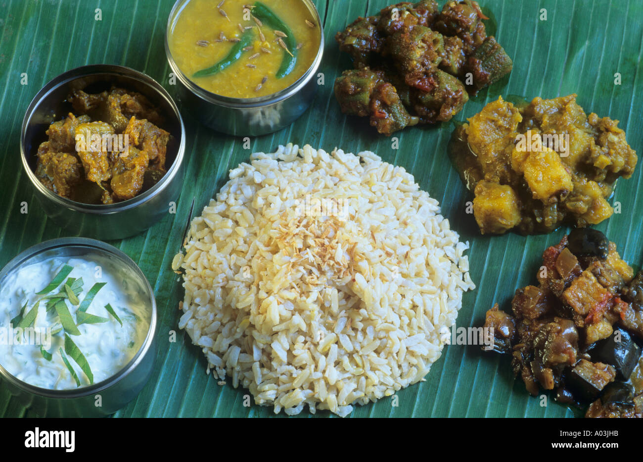 Tamil thali hi-res stock photography and images - Alamy