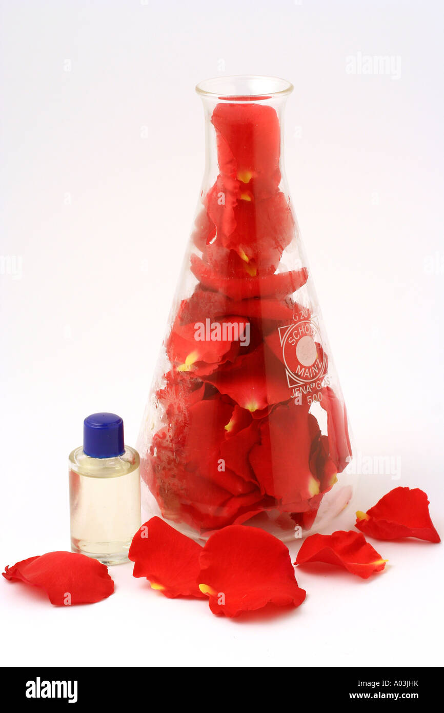 Rose oil hi-res stock photography and images - Alamy