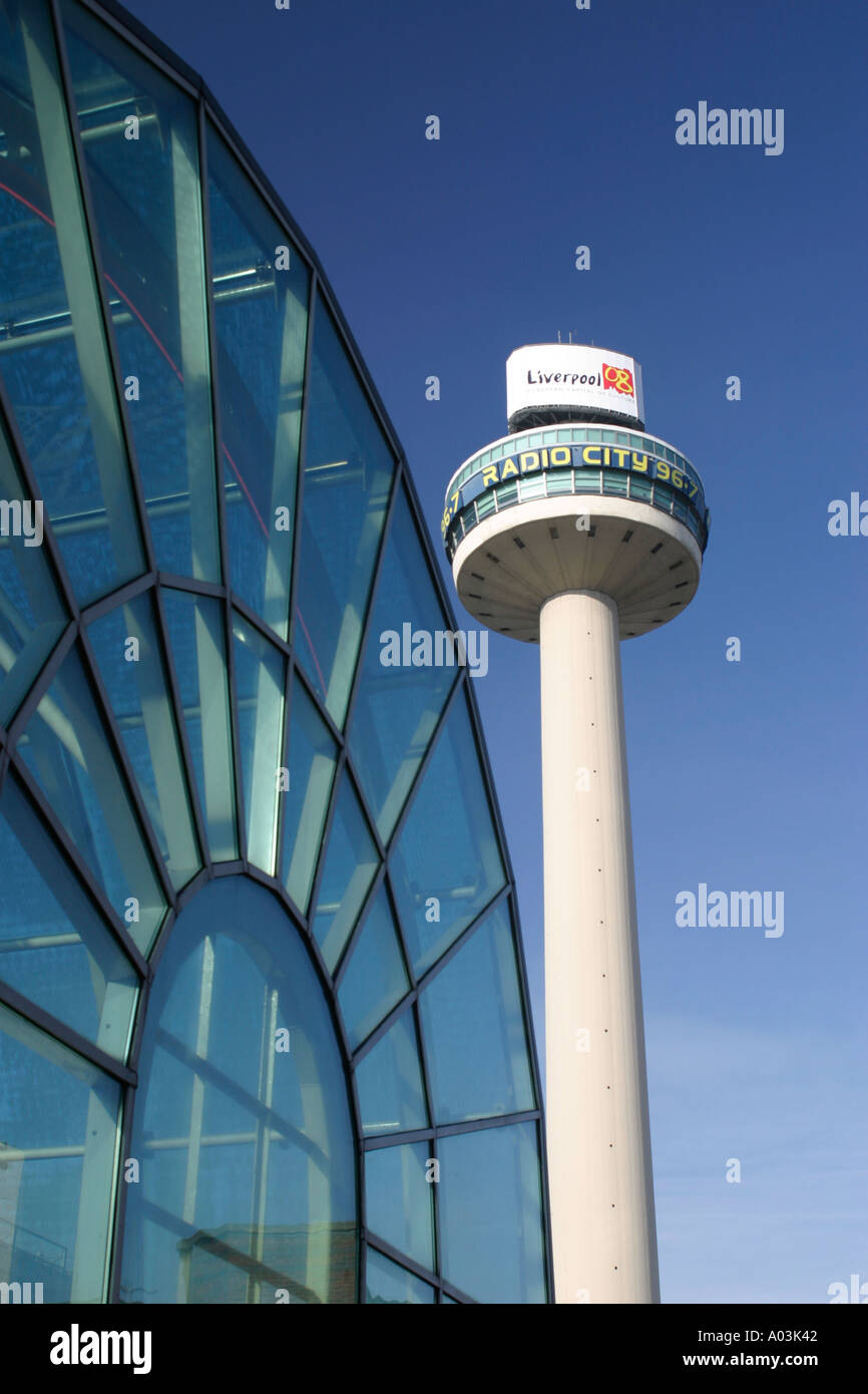 liverpool tower in the sun Stock Photo - Alamy