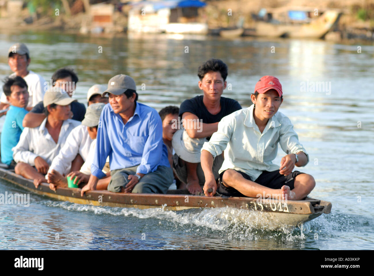 Water transportation workers hi-res stock photography and images - Alamy