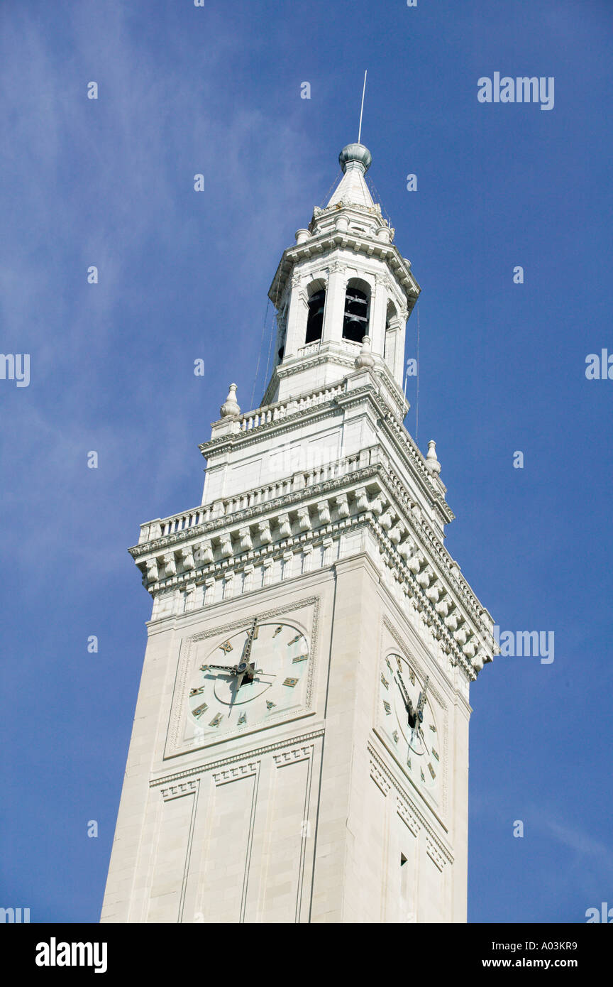 Basketball hall of fame clock hi-res stock photography and images - Alamy