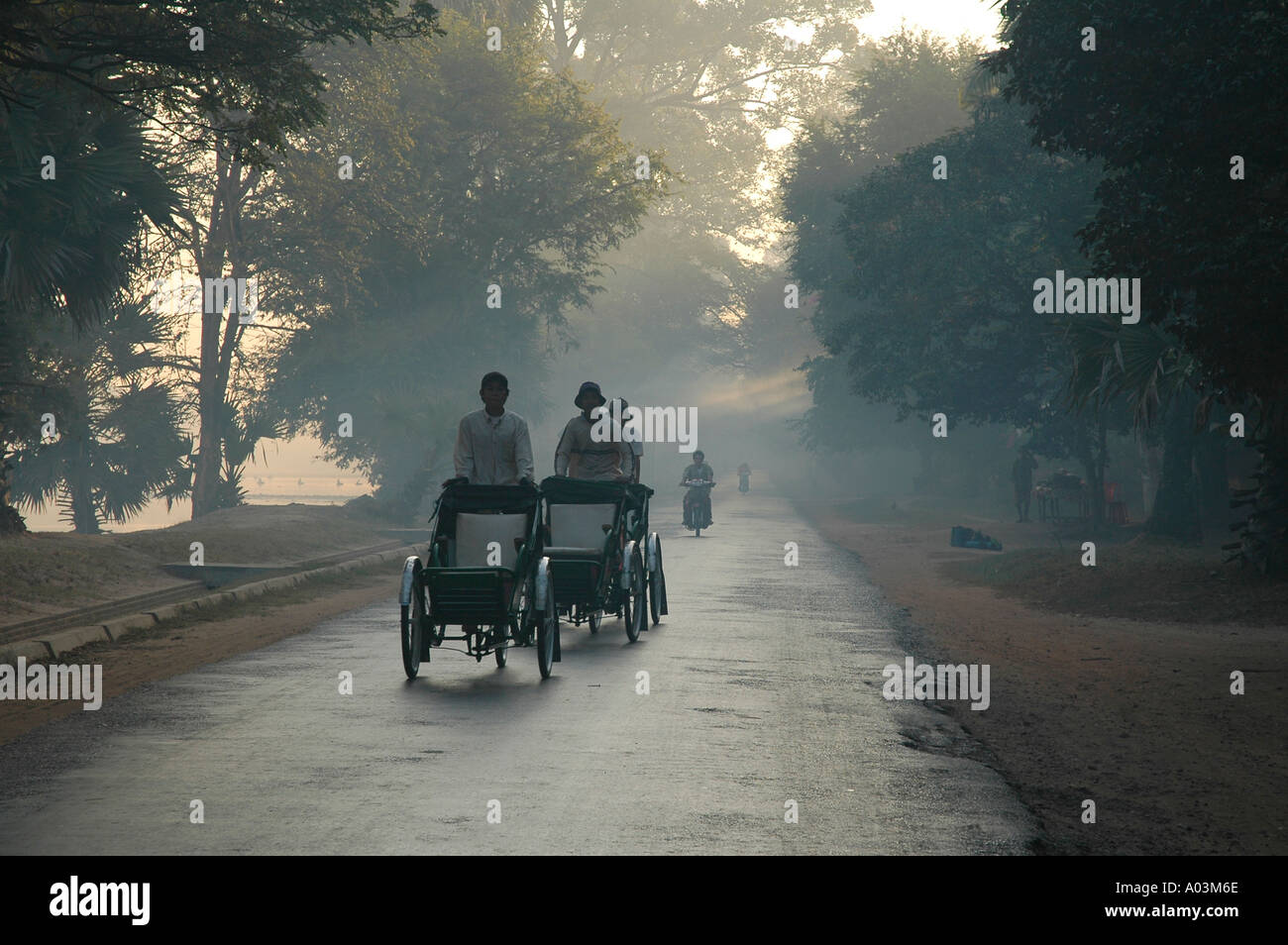 Cambodian rickshaw drivers hi-res stock photography and images - Alamy