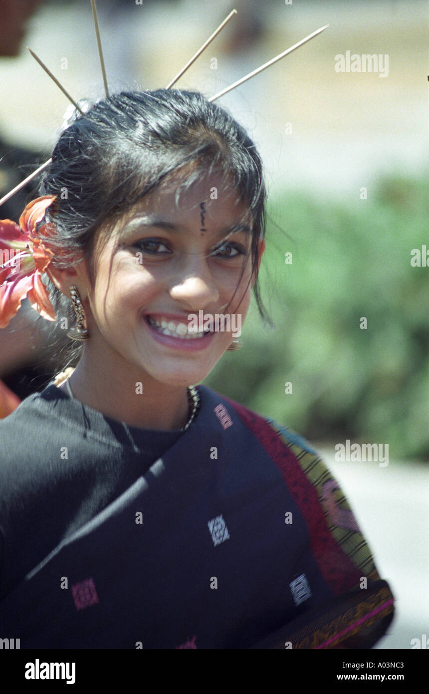 Teenager girl indian 15 hi-res stock photography and images - Alamy