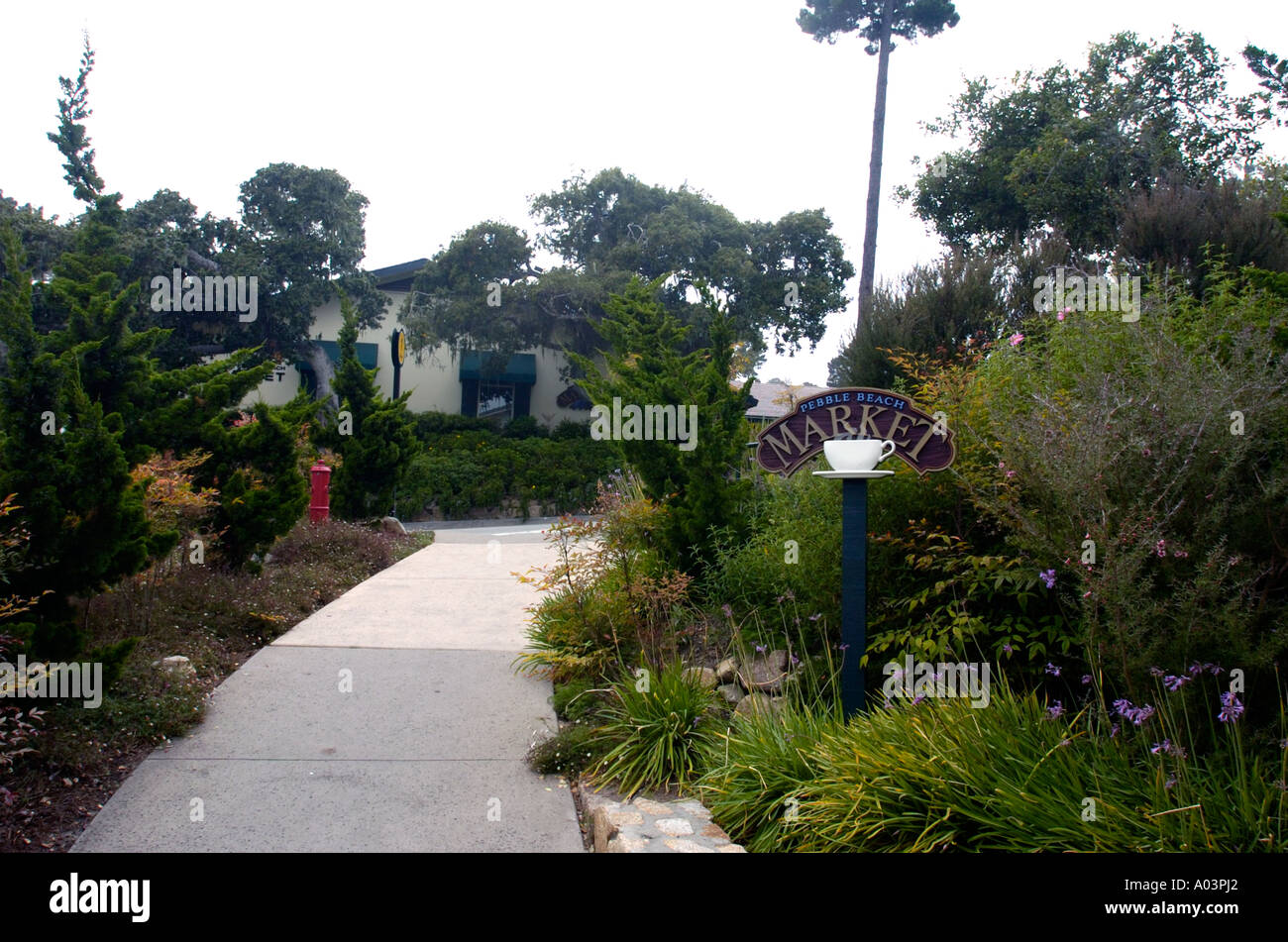 Pebble beach california resort hi-res stock photography and images - Alamy