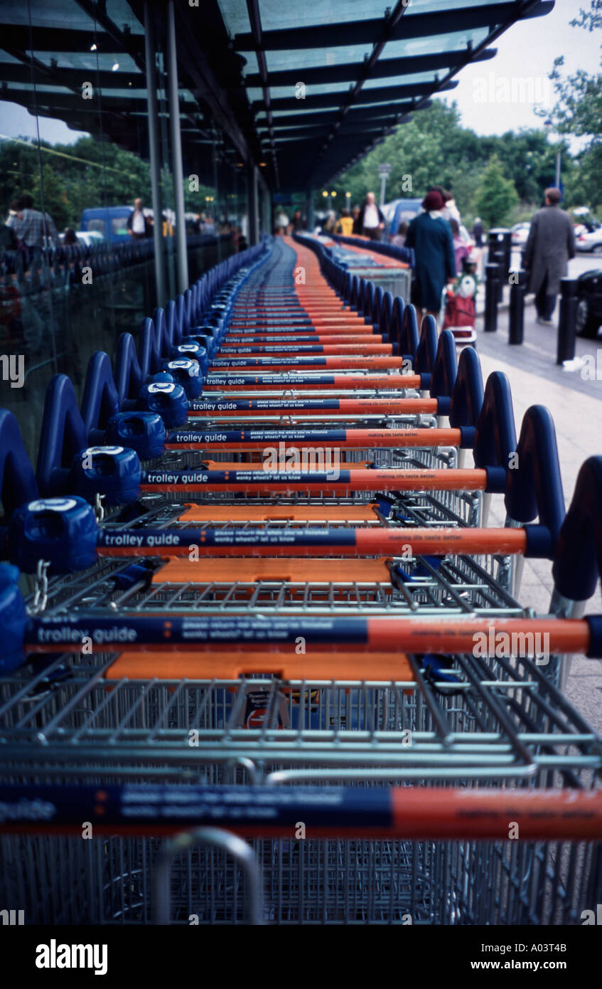 Supermarket carriers hi-res stock photography and images - Alamy