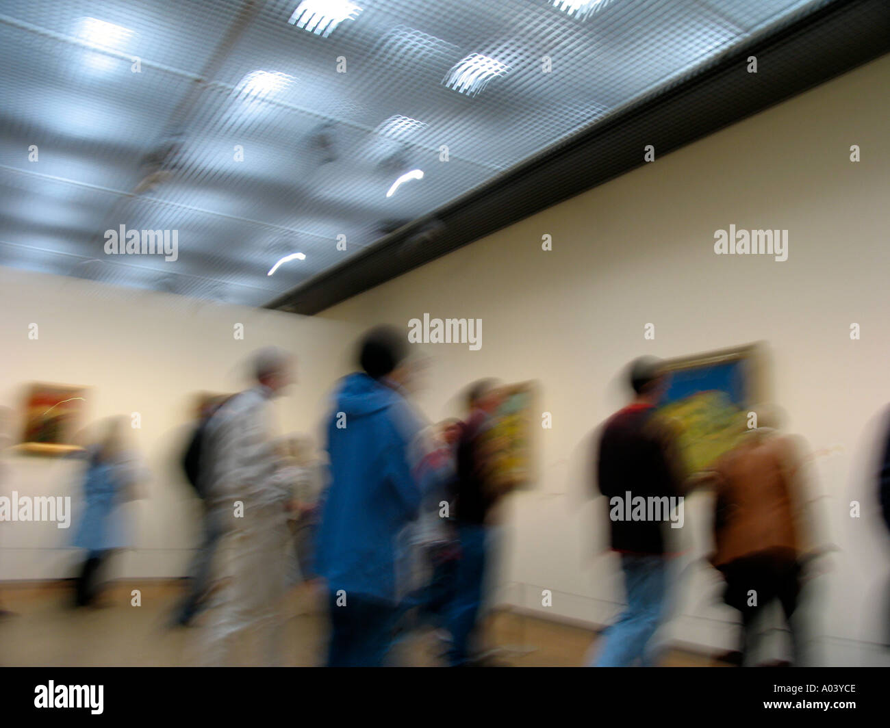 Viewing gallery hi-res stock photography and images - Alamy