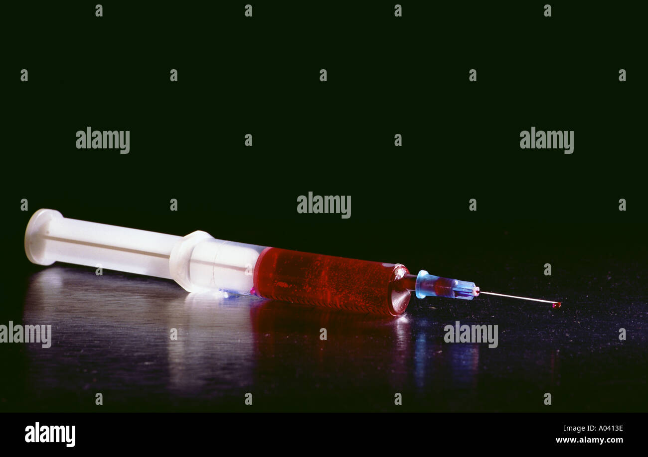 Medicine injection red serum health hi-res stock photography and images ...