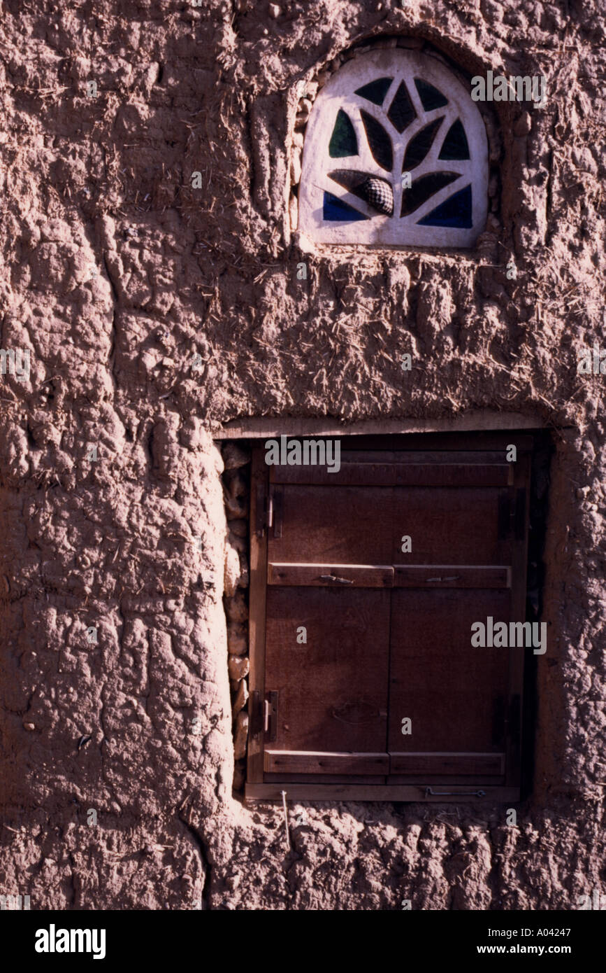 Yemen window at a traditional loamhouse Stock Photo - Alamy