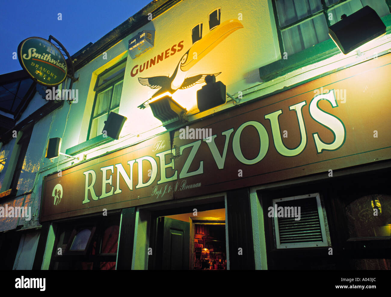 Sligo ireland pub hi-res stock photography and images - Alamy