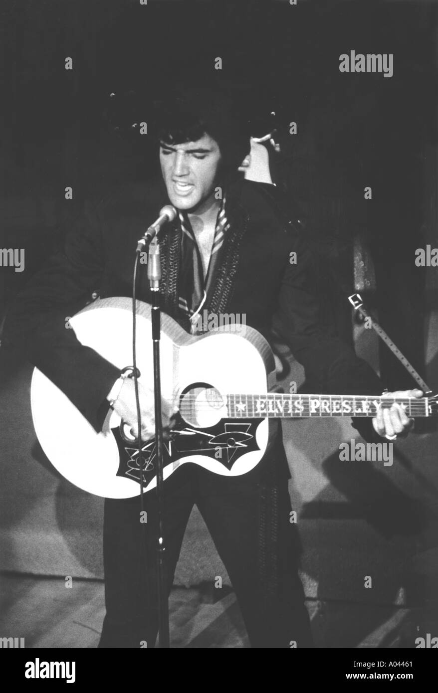 Elvis Presley In Concert International Hotel Las Vegas July 31 1969