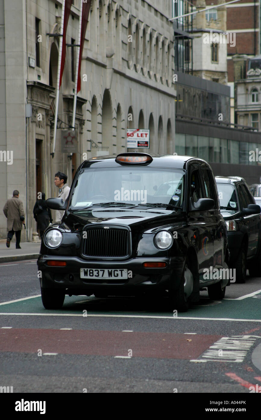 Black cab england hi-res stock photography and images - Alamy
