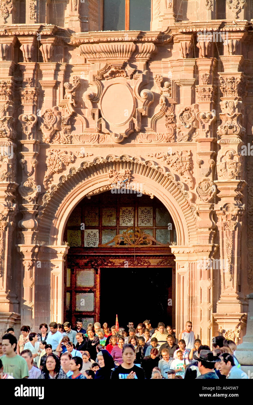 Mexican funeral hi-res stock photography and images - Alamy